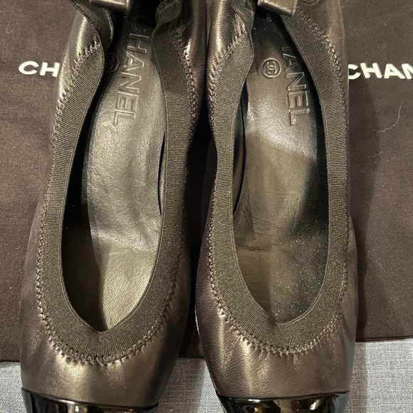 CHANEL | Shoes | Chanel Black Leather And Patent Heels | Poshmark